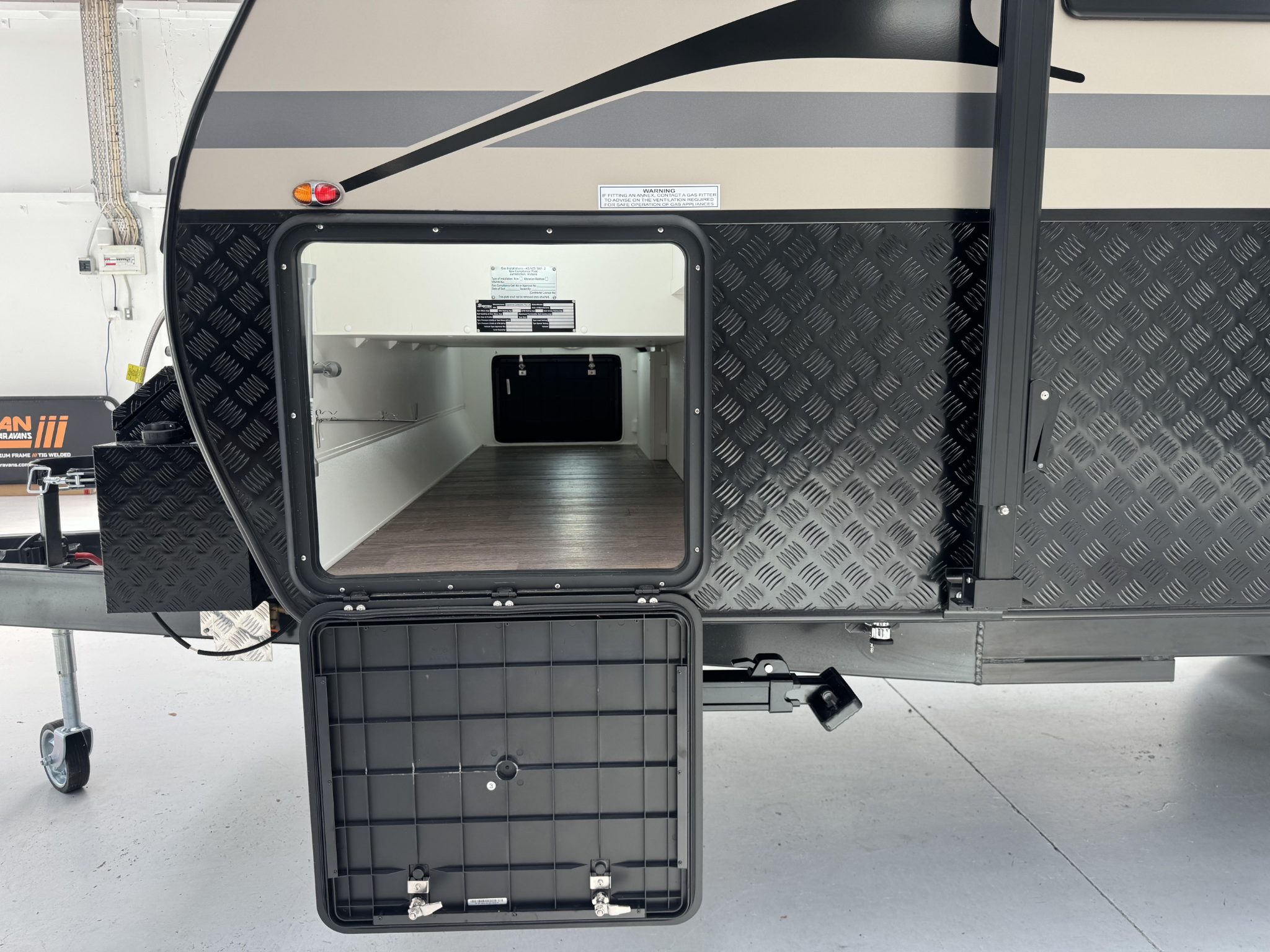 Supreme Executive 22ft Luxury Caravan - Fortis Caravans NZ