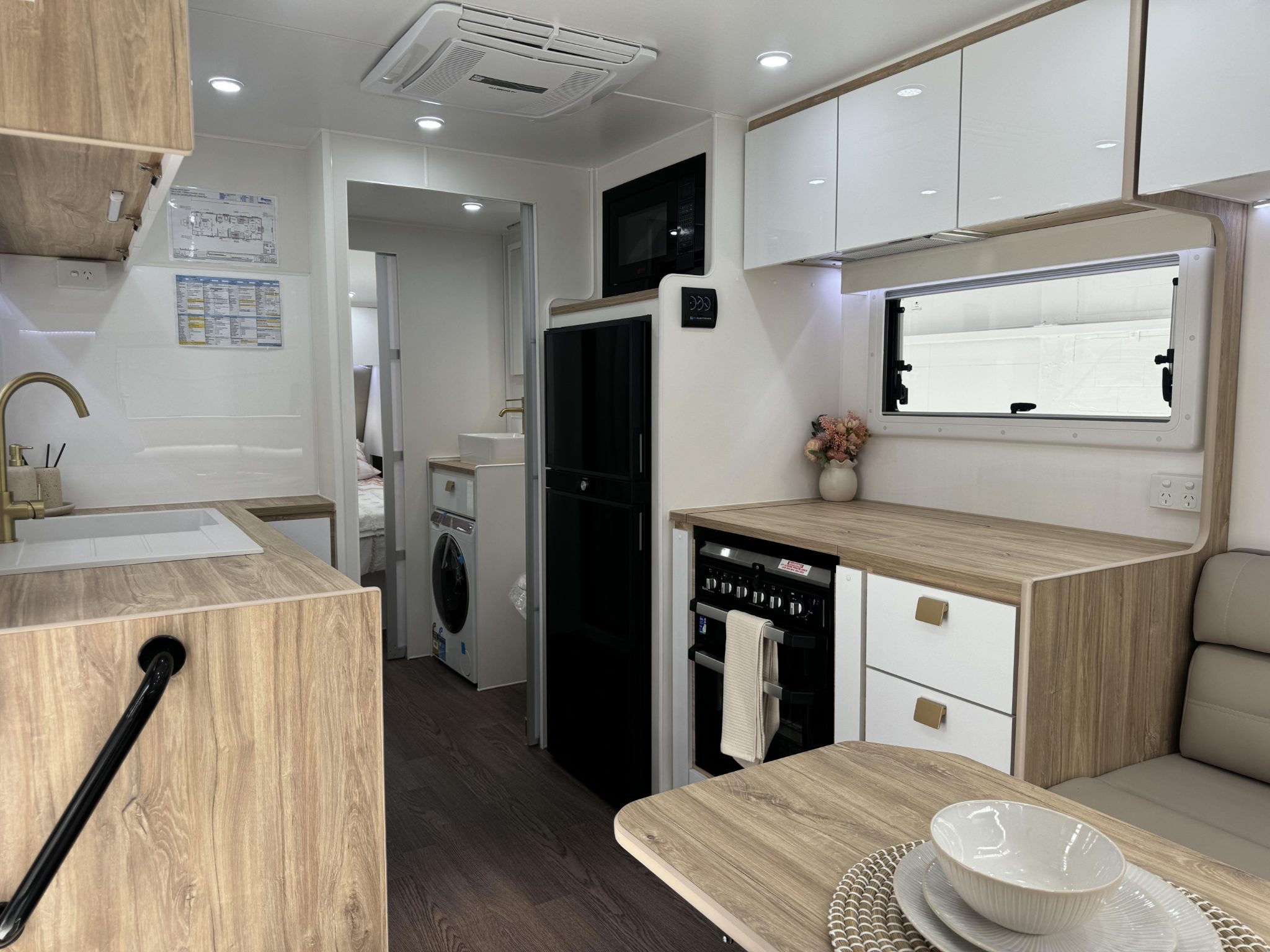 Supreme Executive 22ft Luxury Caravan - Fortis Caravans NZ