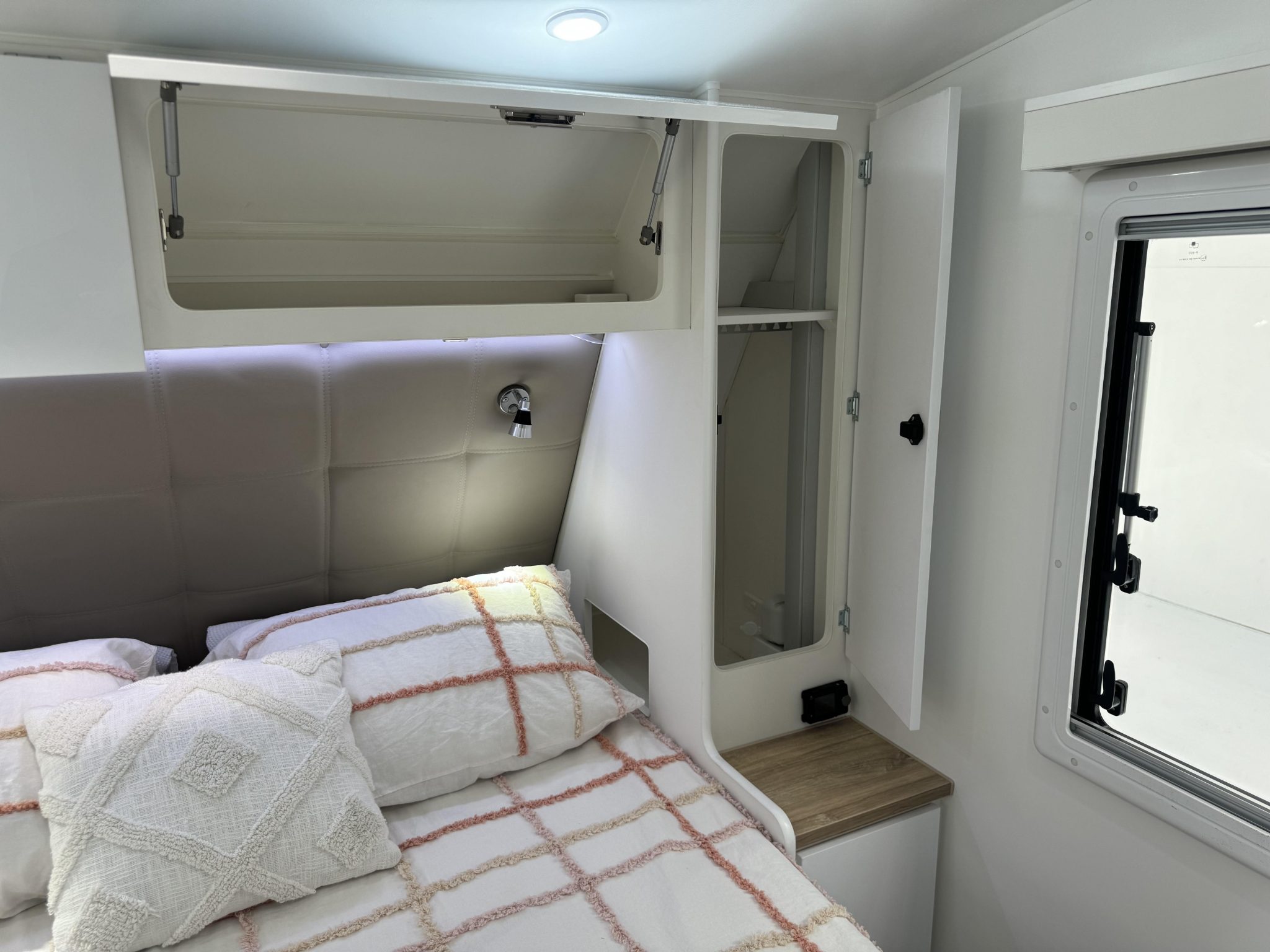 Supreme Executive 22ft Luxury Caravan - Fortis Caravans NZ