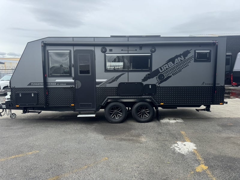 2024 Urban Tourer 21.6ft Family 3 Bunk Full Off-Road (Used) - Fortis ...